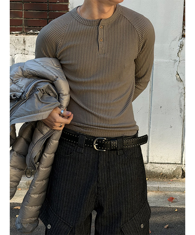 [MUSCLE FIT] Warm golgi henry neck slim t-shirts(4color) | ファッション通販サイト NUGU