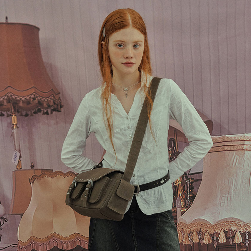 pocket stud shoulder bag-brown | ファッション通販サイト NUGU