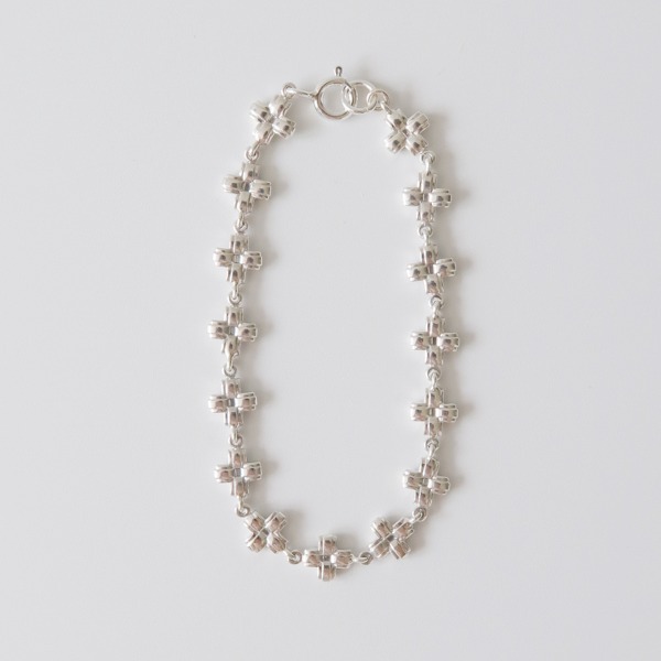 SMALL LAYERED CROSS CHAIN BRACELET | NUGU