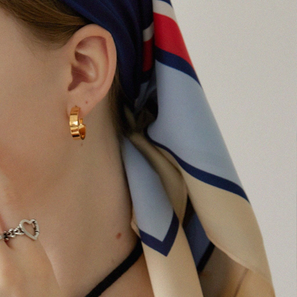 Flat hoop earrings | ファッション通販サイト NUGU