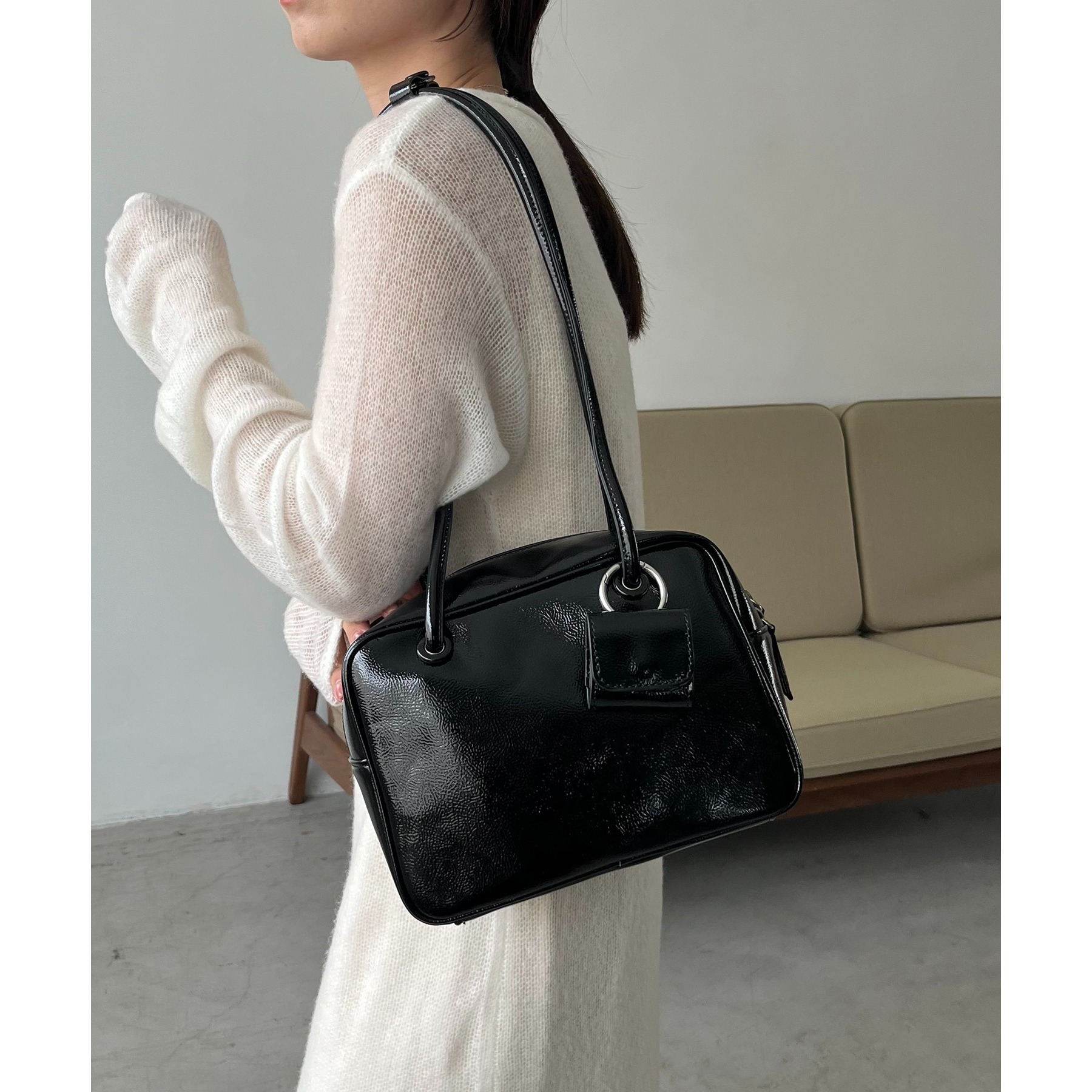 エナメルスクエアボストンバッグ | ファッション通販サイト NUGU