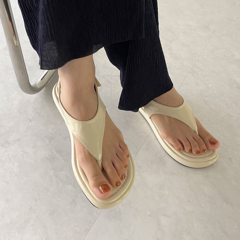bold flip flop sandal | ファッション通販サイト NUGU