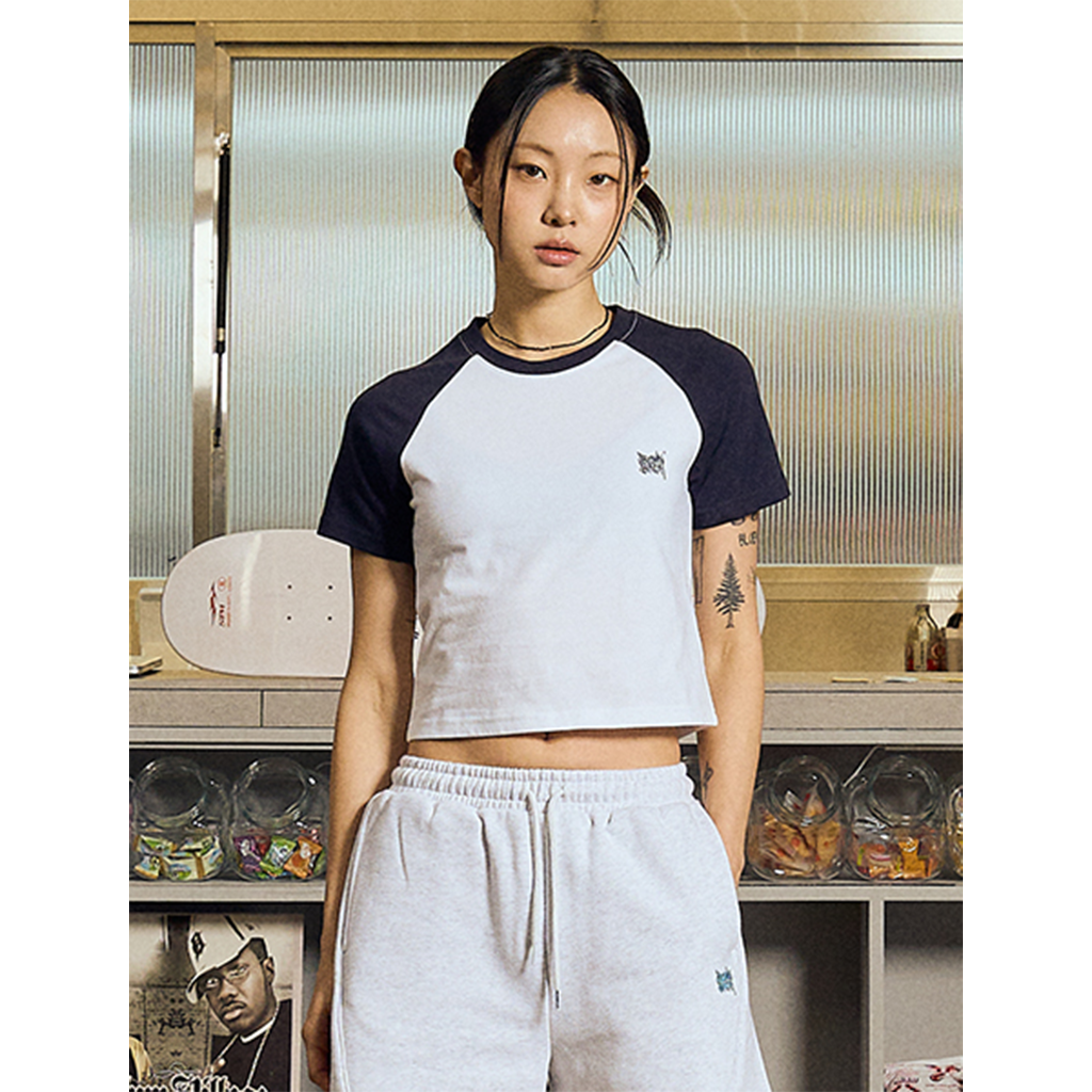 W TAG RAGLAN CROP TEE - NAVY | ファッション通販サイト NUGU