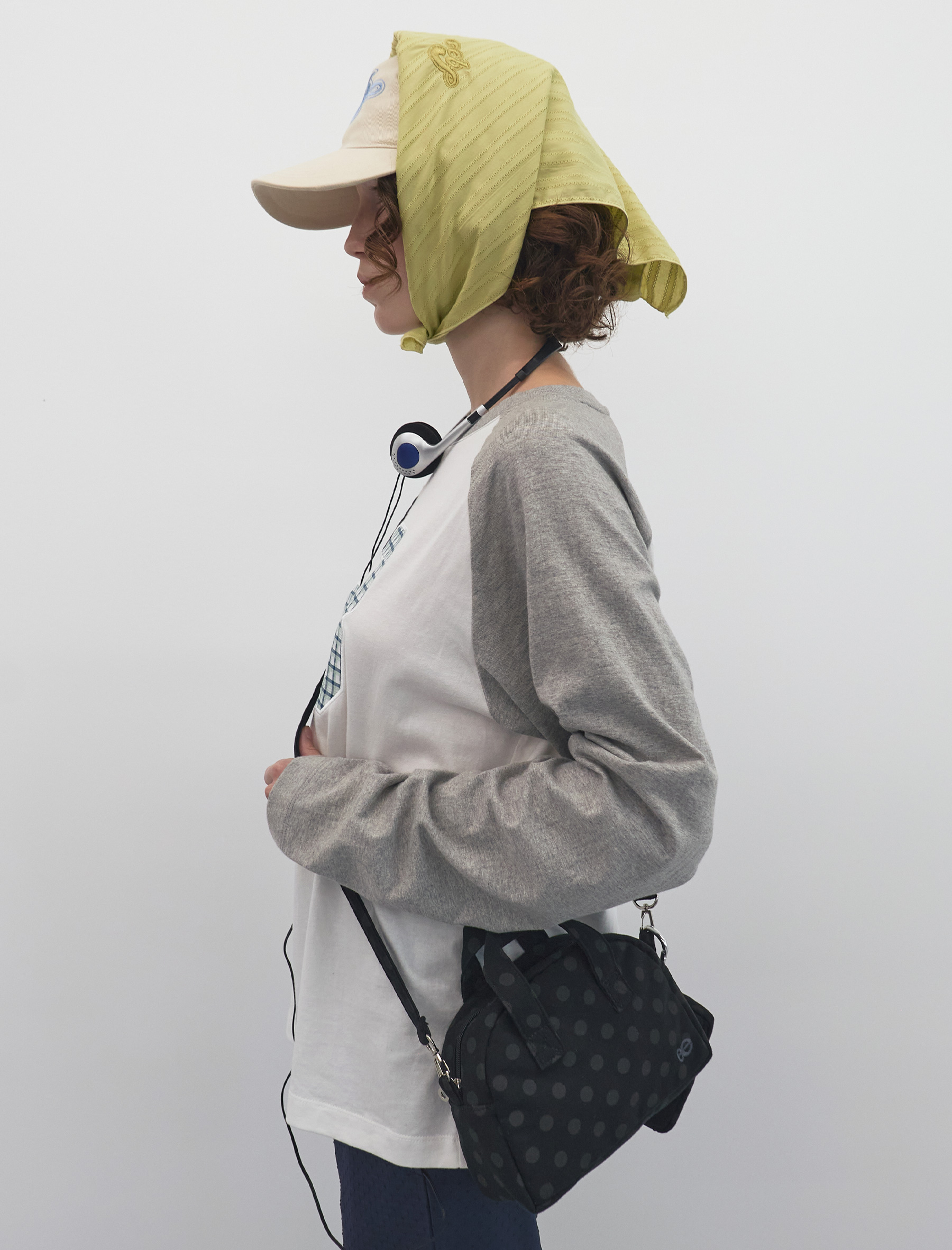 Dotted Small Hand Bag (Black) | ファッション通販サイト NUGU