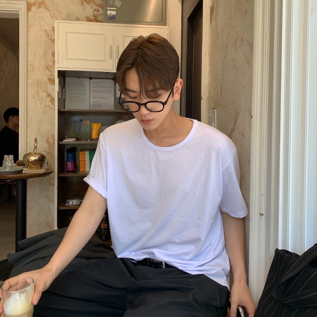 [3color] Uネック半袖Tシャツ | ファッション通販サイト NUGU