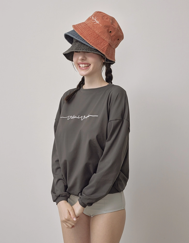 VIKINIVENDER Loose Fit Rash Guard - CHARCOAL | ファッション通販サイト NUGU