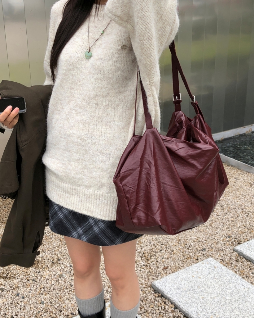 (4color)レザービッグショルダーバッグ | ファッション通販サイト NUGU