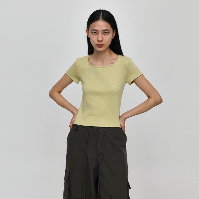 [B-BASIC] ソフトUネッククロップ半袖Tシャツ - [BLACKUP] | NUGU