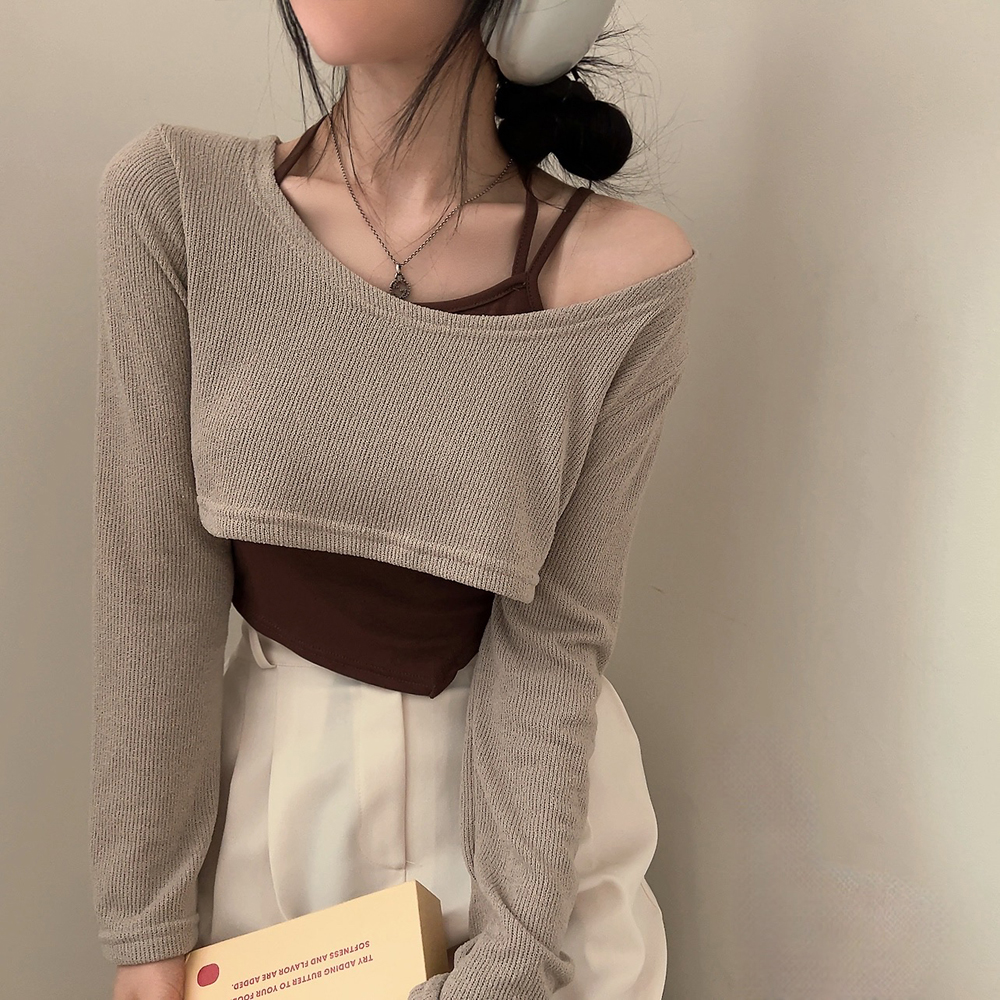 [SET] Uネッククロップド長袖Tシャツ+ノースリーブセット | ファッション通販サイト NUGU