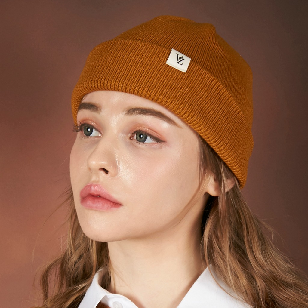 [VARZAR] Monogram label beanie mustard | ファッション通販サイト NUGU