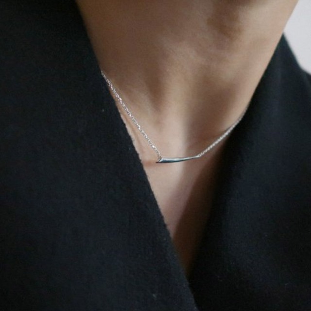 TAIL NECKLACE | NUGU