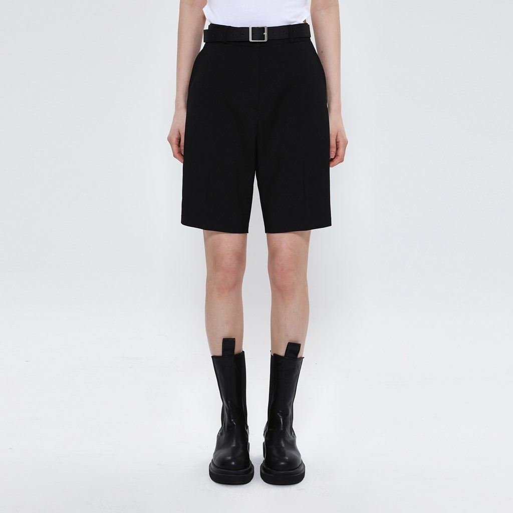 [original] Chloe Half Slacks | ファッション通販サイト NUGU