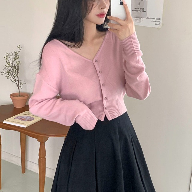 [4color] Vネッククロップドニットカーディガン | ファッション通販サイト NUGU