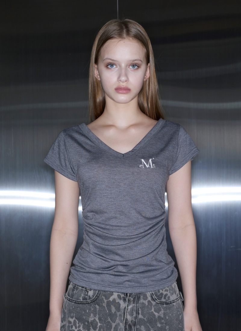 YATI SIDE SHIRRING V-NECK HALF T (4Color) | ファッション通販サイト NUGU