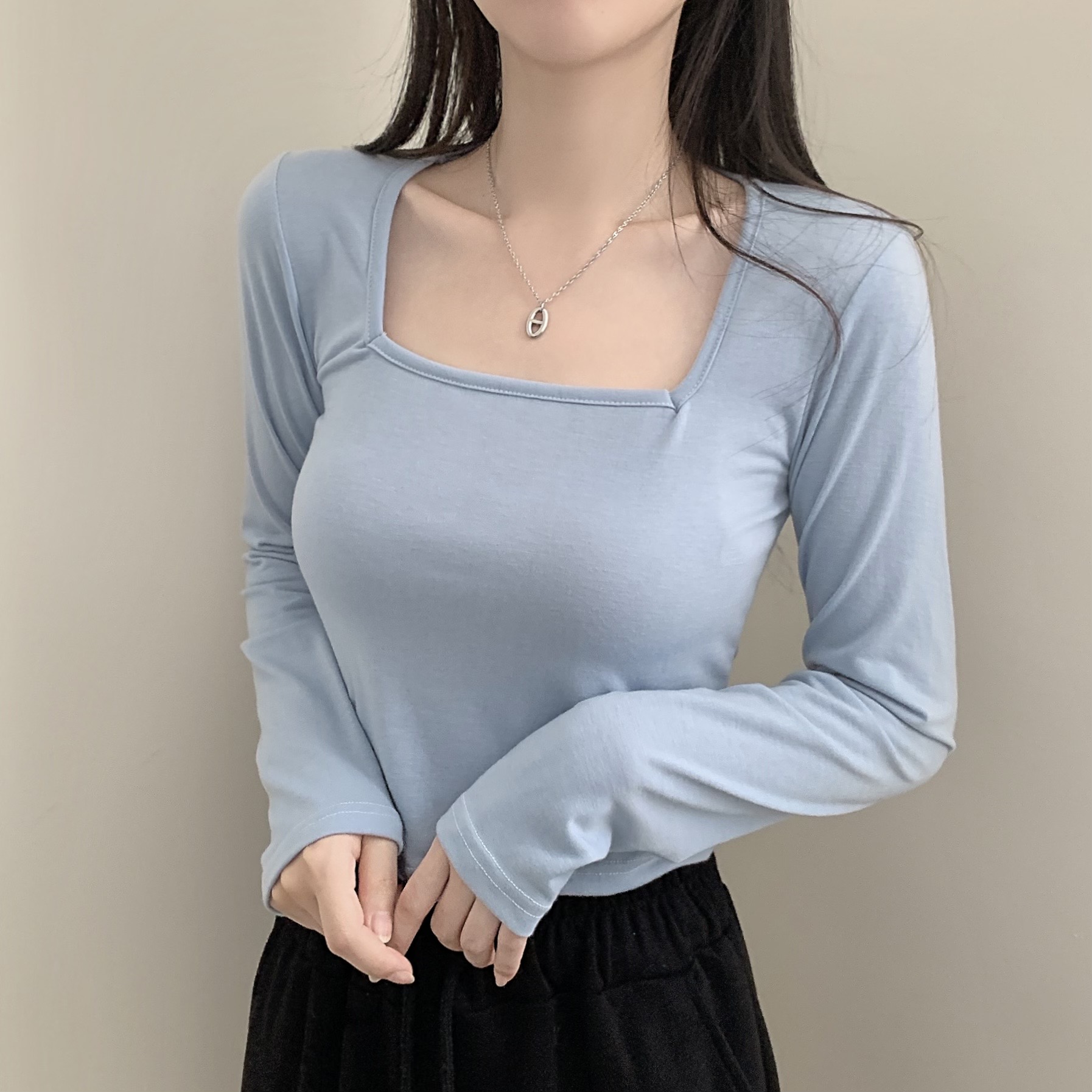 スクエアネッククロップド長袖Tシャツ(7color) | ファッション通販サイト NUGU