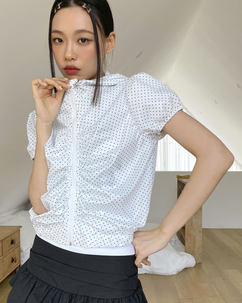 Dot Puff Shirring Nylon Hooded Jumper | ファッション通販サイト NUGU