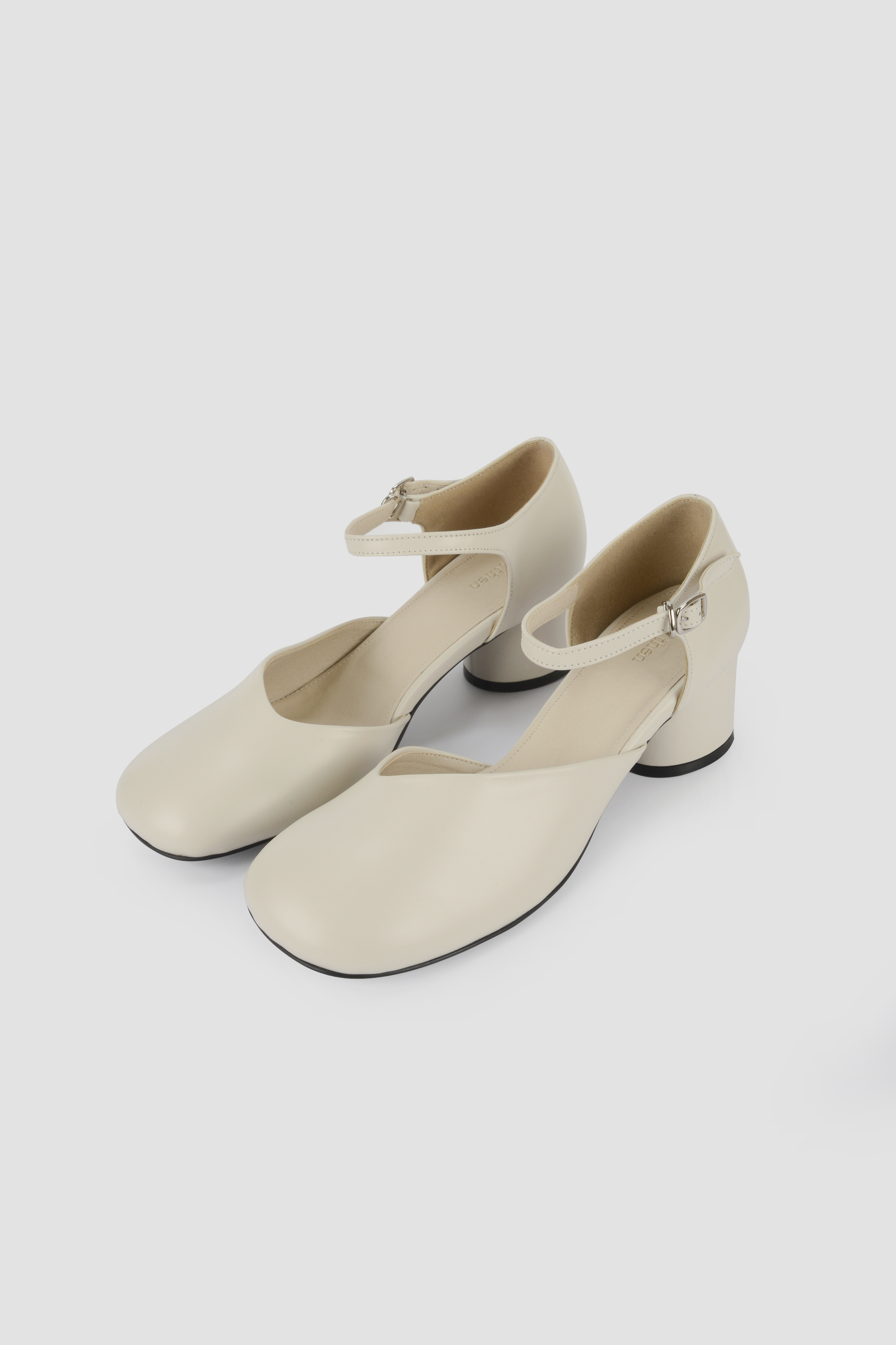 Daria mary jane shoe / ivory | ファッション通販サイト NUGU