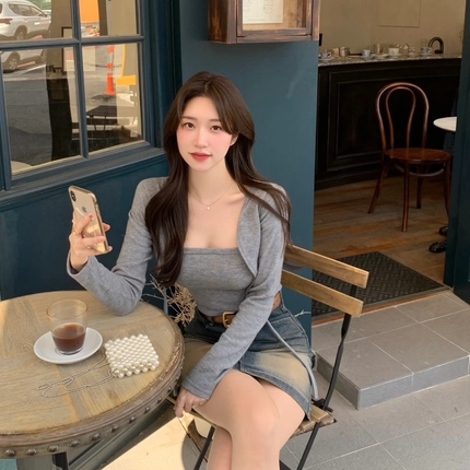 [SET] トップノースリーブカーディガン2ピースセットアップ | ファッション通販サイト NUGU