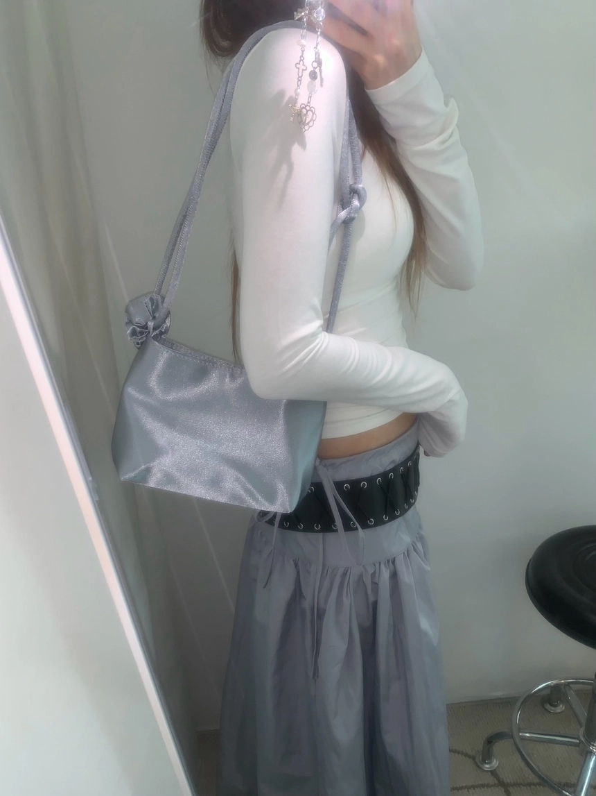 シルバーシルキーサテンミニバッグ | ファッション通販サイト NUGU