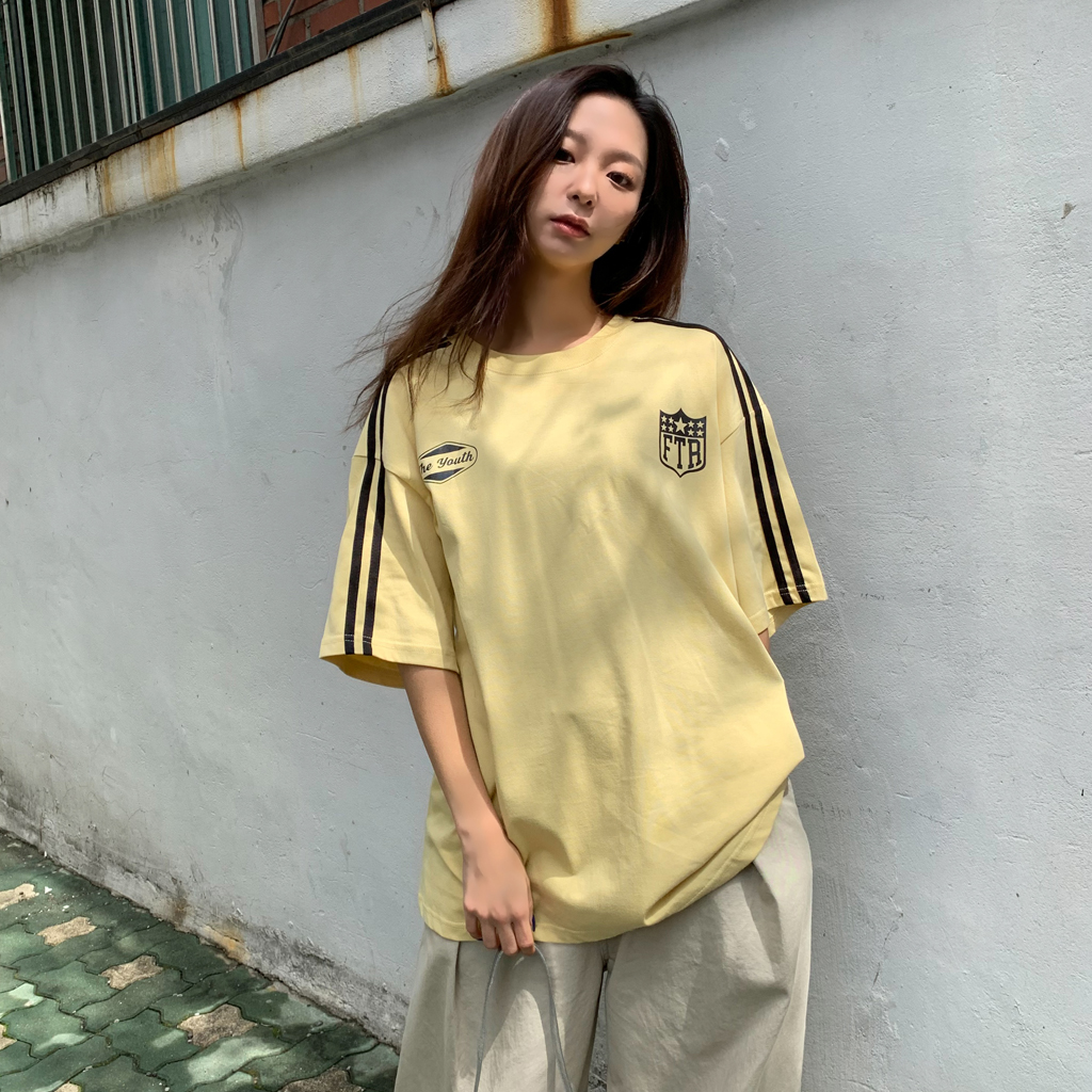 [ユニセックス] トラックライン半袖Tシャツ-2color | ファッション通販サイト NUGU