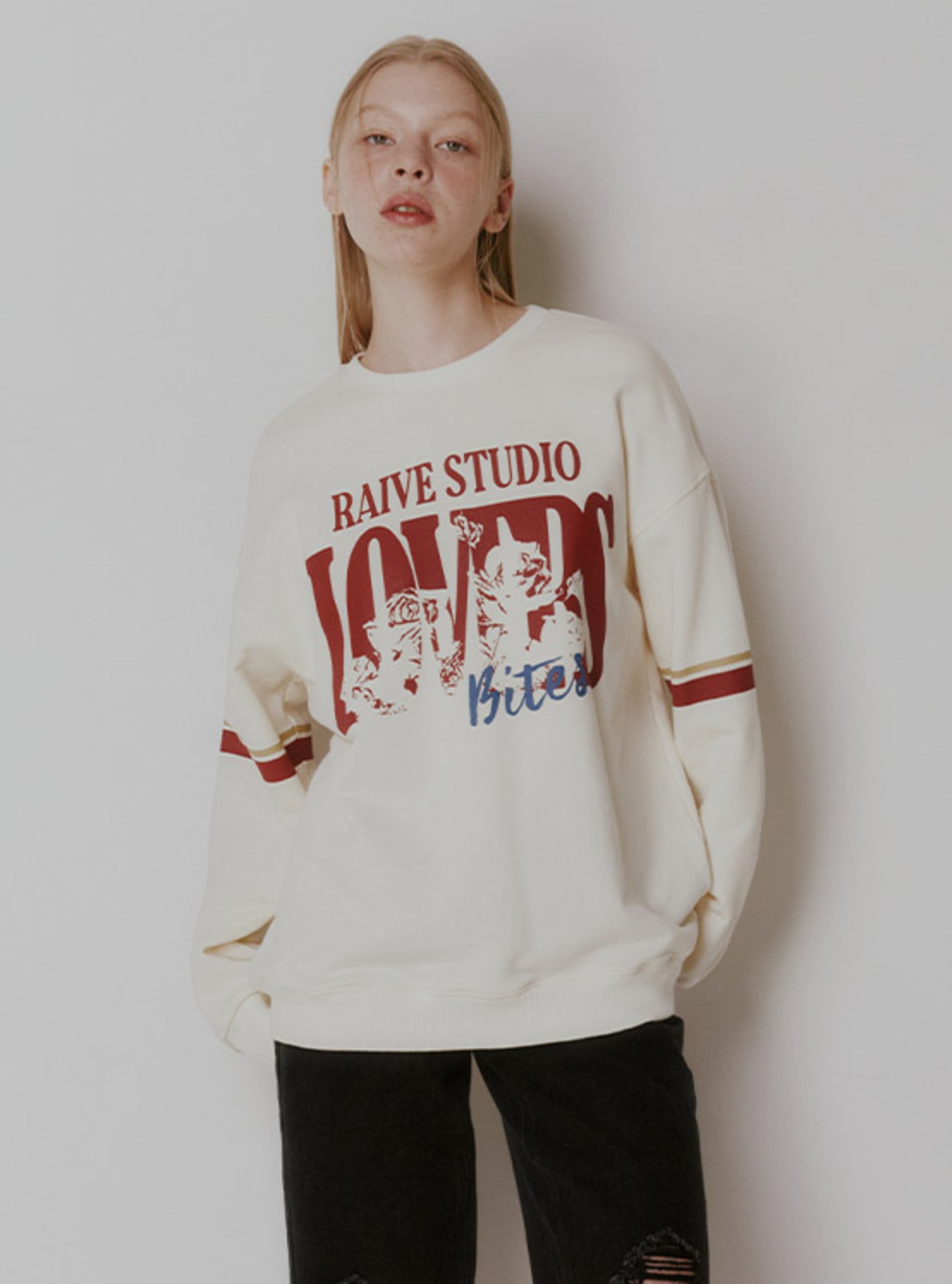 RAIVE Lovers Graphic Sweatshirt_2color | ファッション通販サイト NUGU