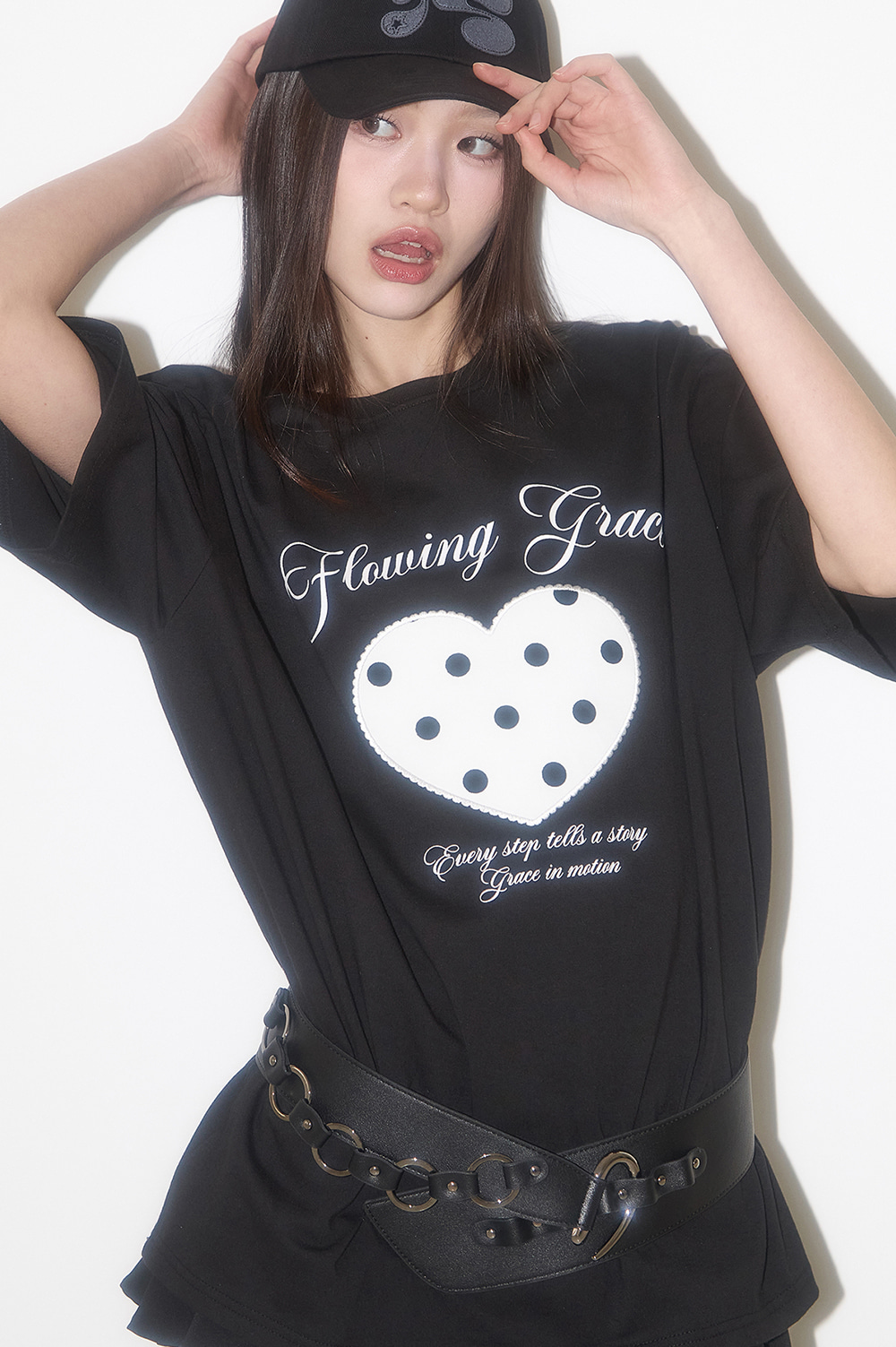 dot patch oversized fit t-shirt Black | ファッション通販サイト NUGU