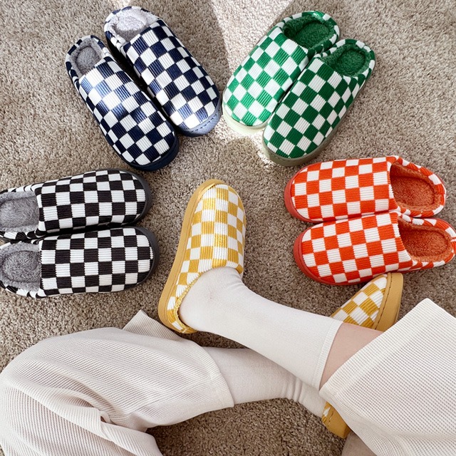 Checkerboard corduroy fur slippers (5 colors) | ファッション通販サイト NUGU