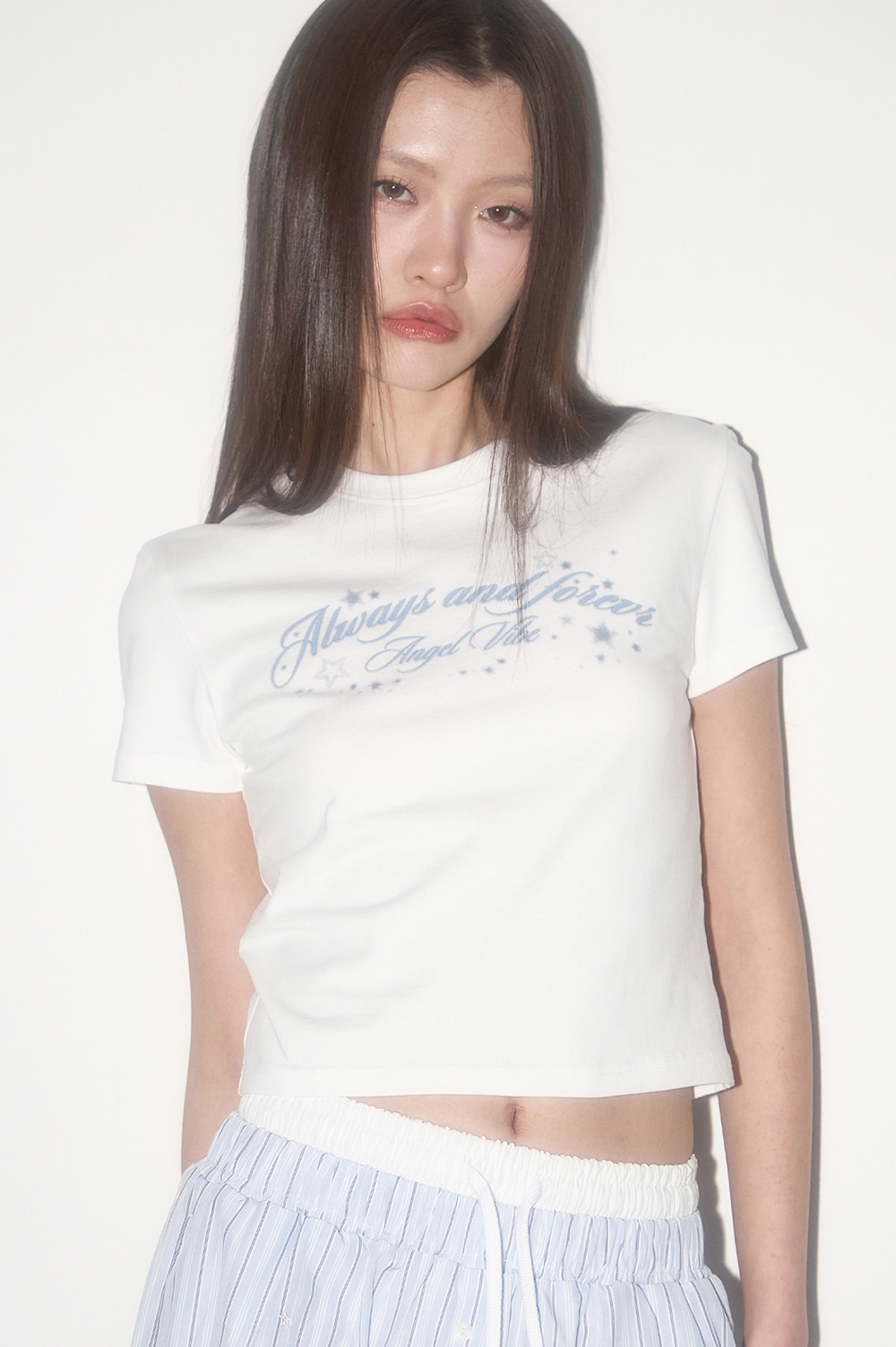Star lettering fitted T-shirt white (Blue) | ファッション通販サイト NUGU