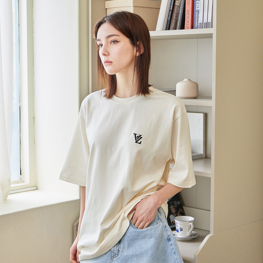 VZ 3D Logo T-Shirts Cream | ファッション通販サイト NUGU