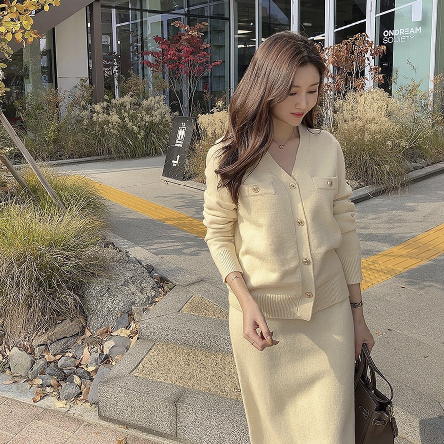 ゴールドボタンカーディガン、ロングスカート2ピースセット4color | ファッション通販サイト NUGU