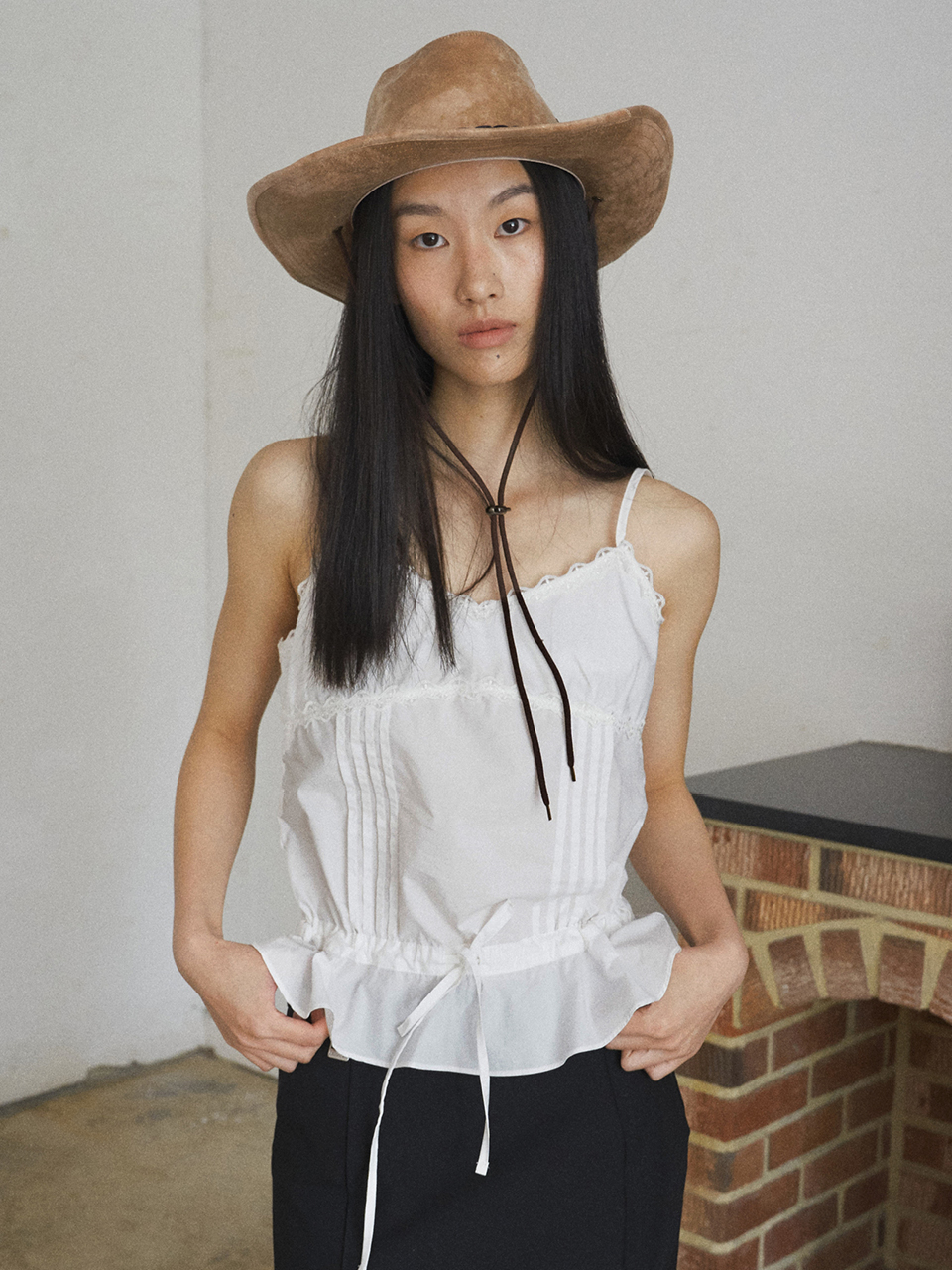 Lace Pintuck Sleeveless Blouse Ivory | ファッション通販サイト NUGU