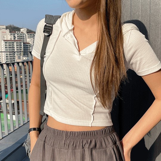 リブクロップドフード付き半袖Tシャツ(5color) | ファッション通販サイト NUGU