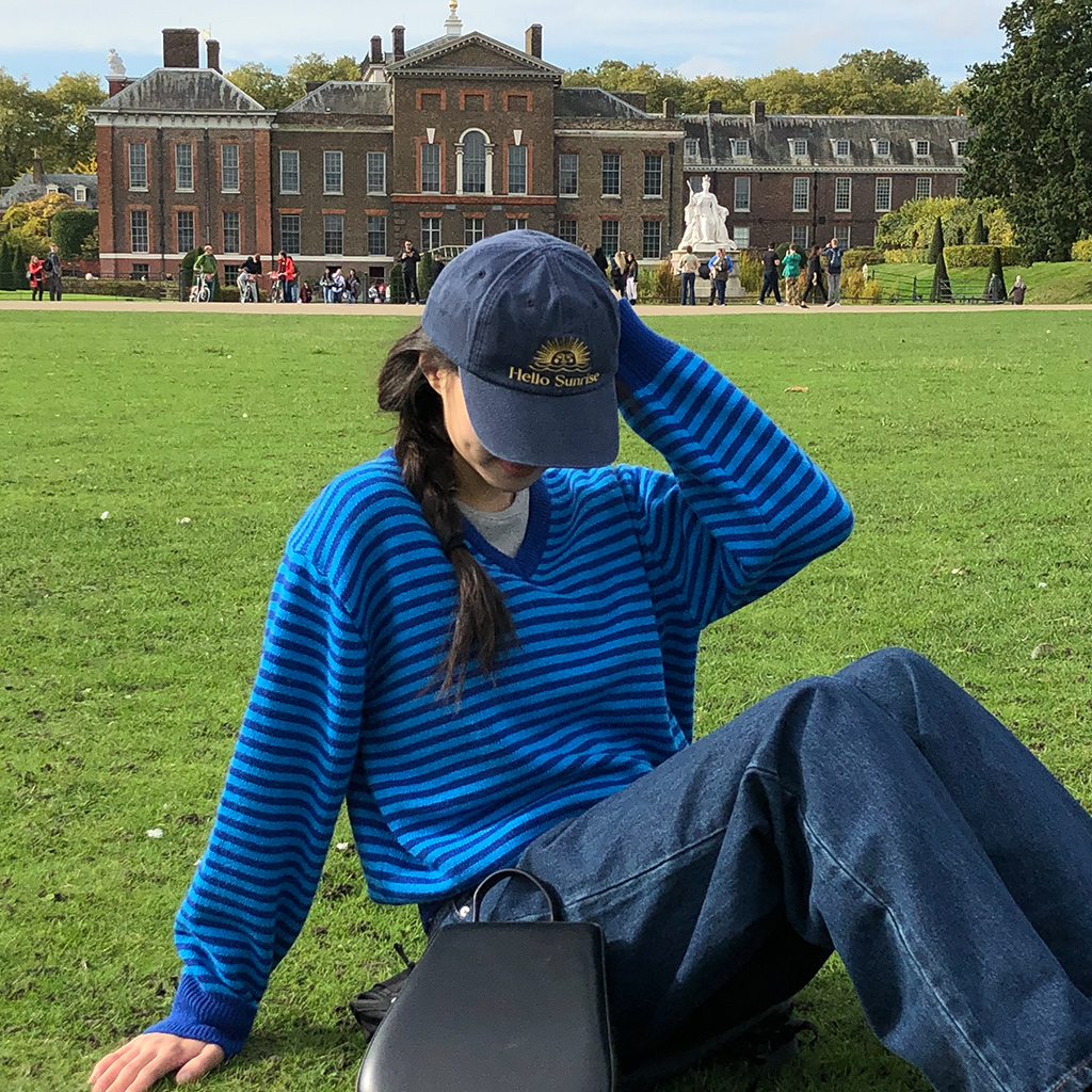 ストライプVネックニット | ファッション通販サイト NUGU