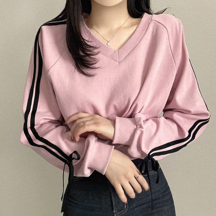 トラックラインクロップドVネックスウェット4color | ファッション通販サイト NUGU