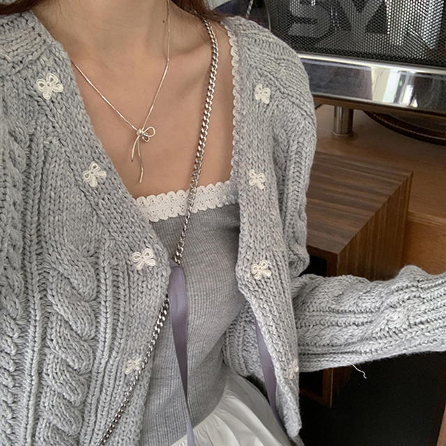 リボンステッチVネックツイストニットカーディガン(2color) | ファッション通販サイト NUGU