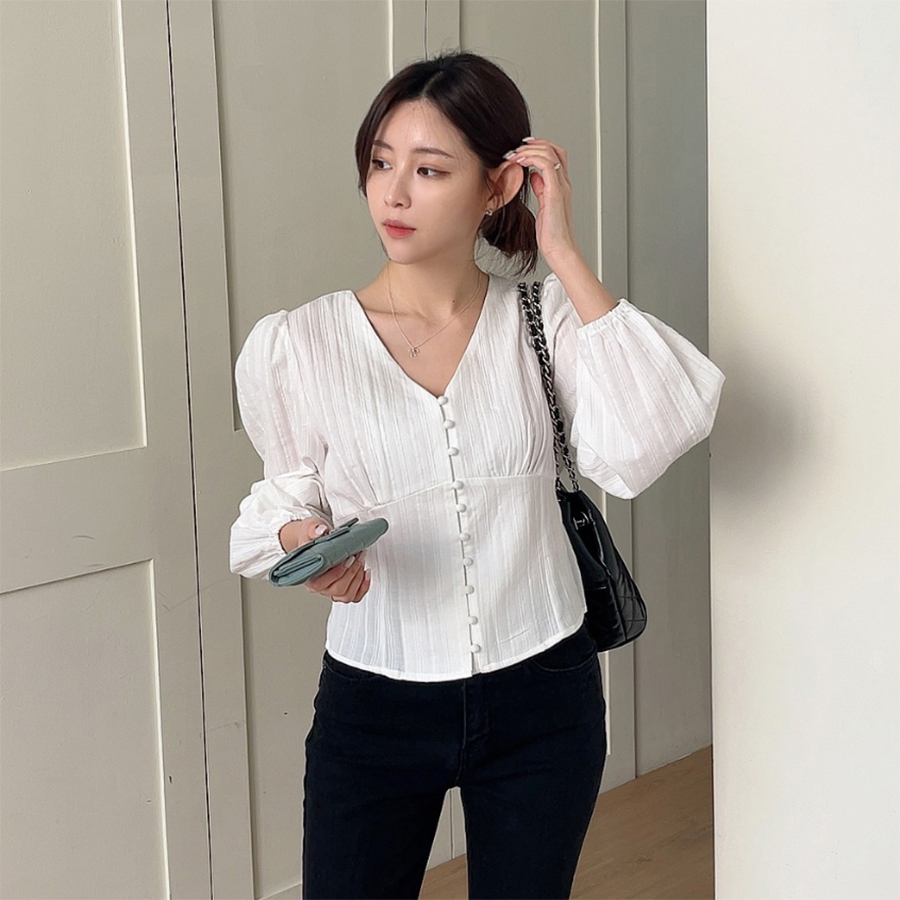 Vブラウス(2color) | ファッション通販サイト NUGU