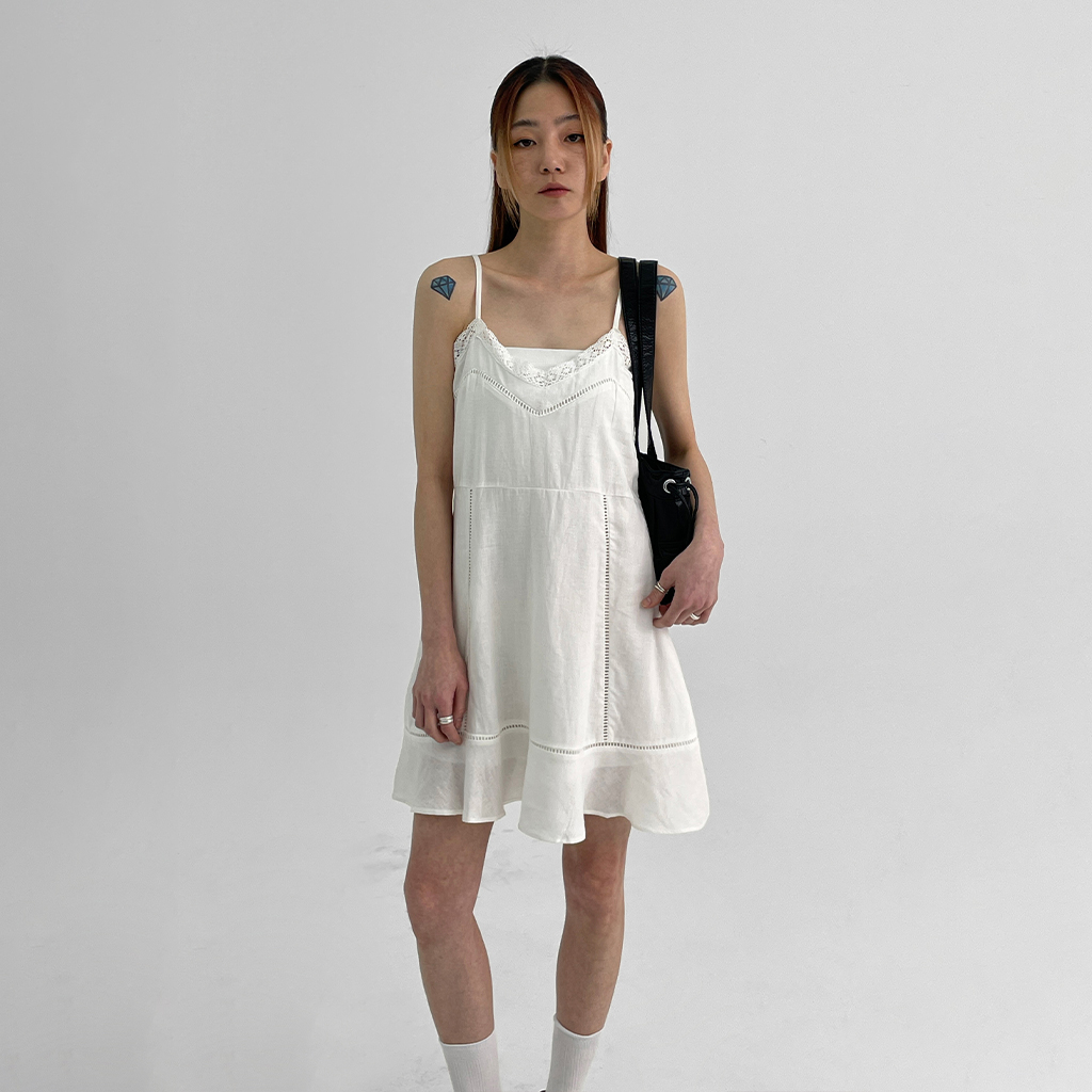 ヘルパパンチングレースノースリーブワンピース (リネン30％) | ファッション通販サイト NUGU